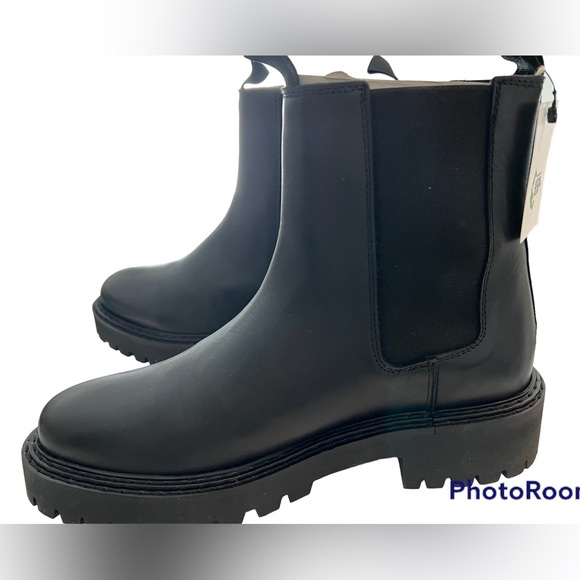 IRIS & INK | Shoes | Nib Iris And Ink Black Leather Chelsea Boots Size ...